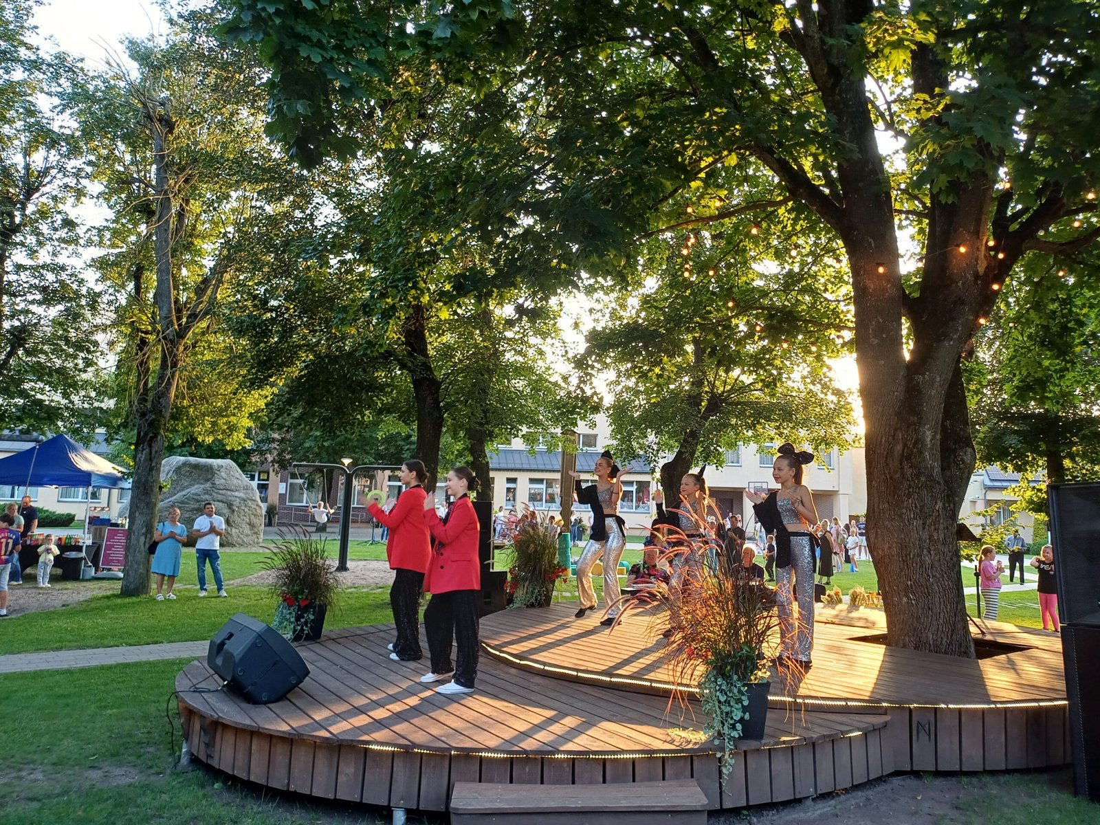 Tarptautinė jaunimo diena „Dabar geriausi mūsų vakarai!“ Butrimonyse su ...